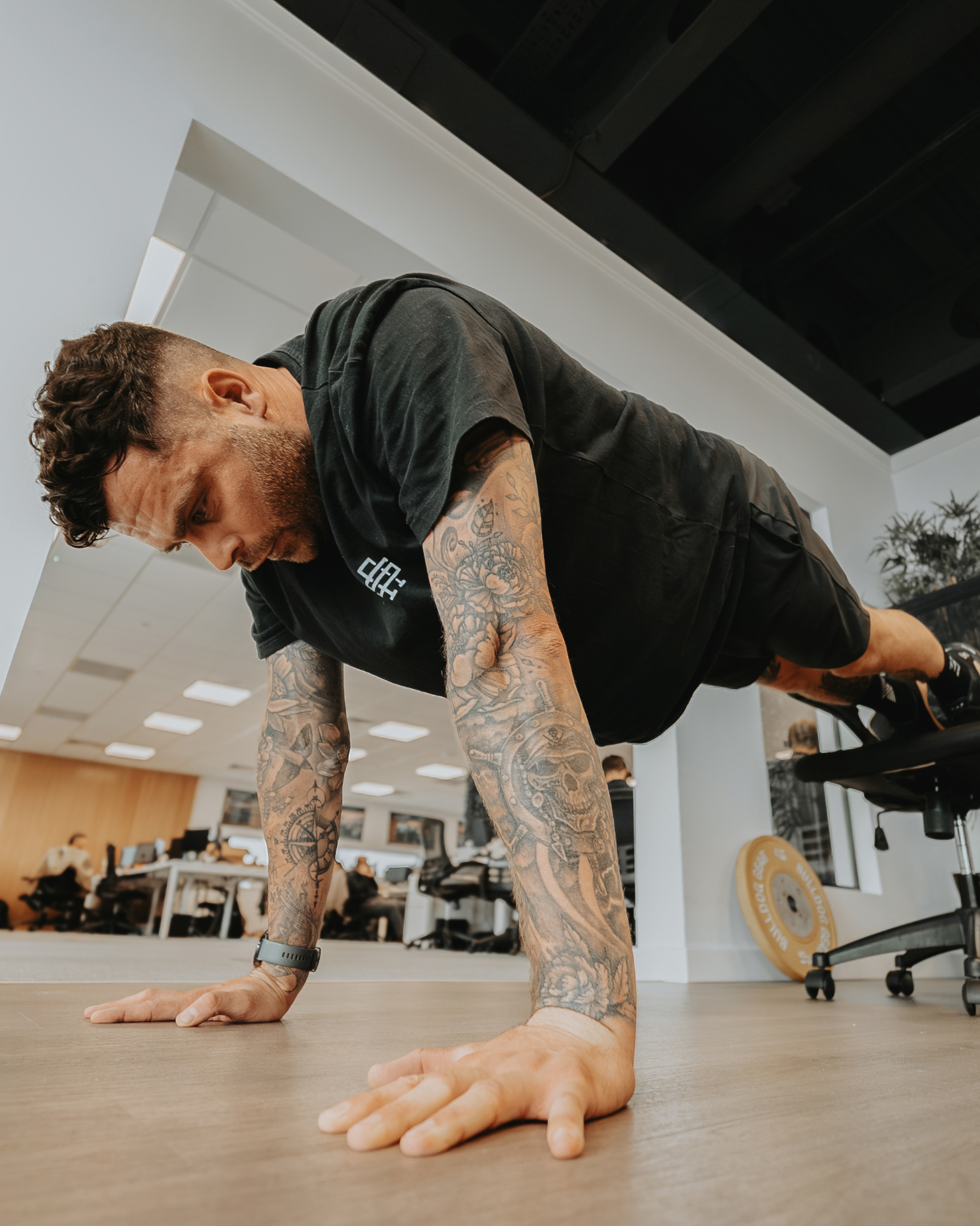 VEYR® — AI Powered Fitness That Adapts to You